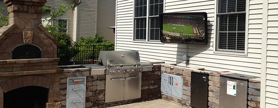 Full Motion Dual Arm Mount For 40" thru 65" Displays